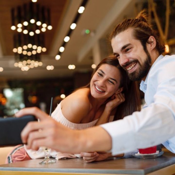 Wie zeigt ein Löwe-Mann Interesse? 12 unbestreitbare Zeichen, dass er ...