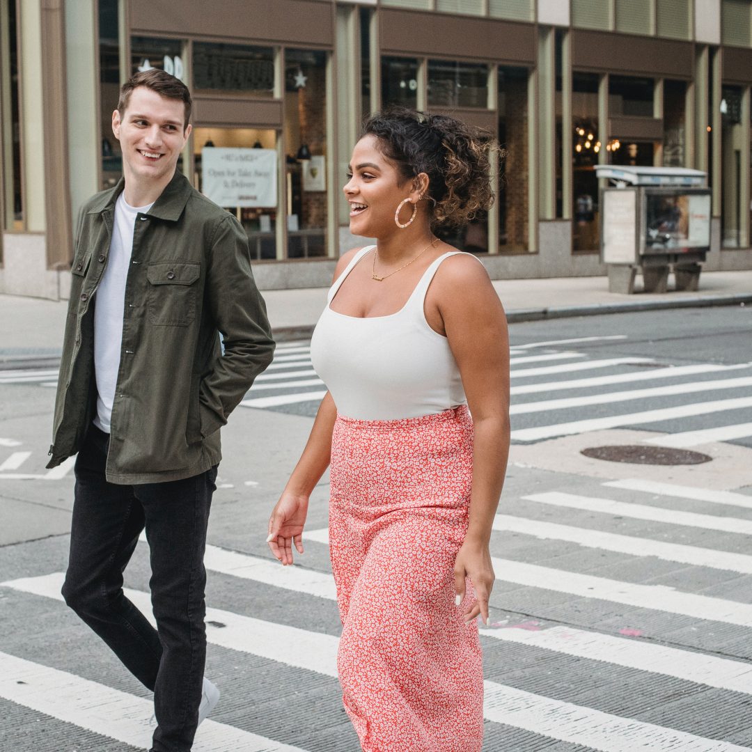 Über 160 gute Anmachsprüche, die garantiert einen Home-Run erzielen