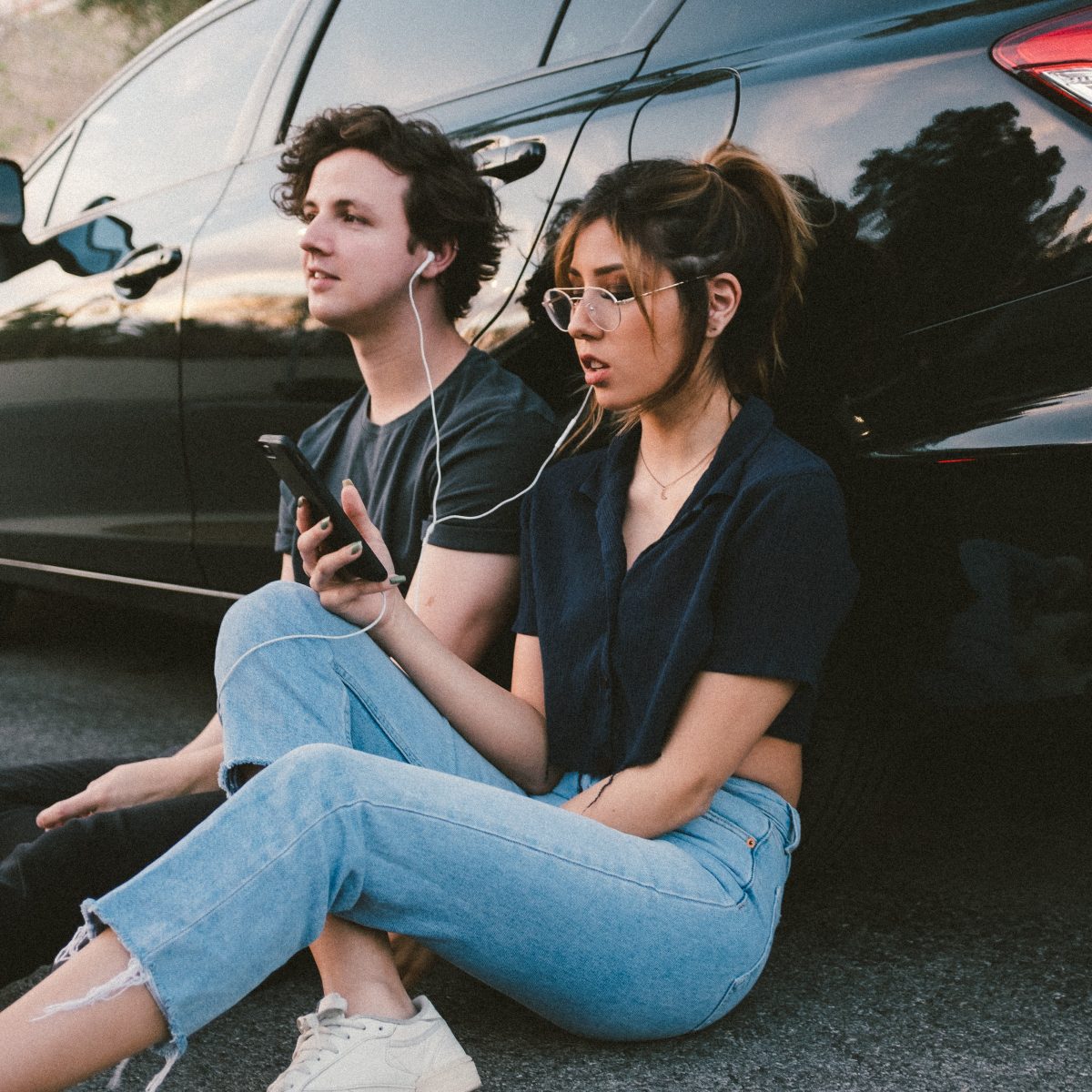 Woran erkennt man einseitige Freundschaft? 8 Anzeichen als Antwort