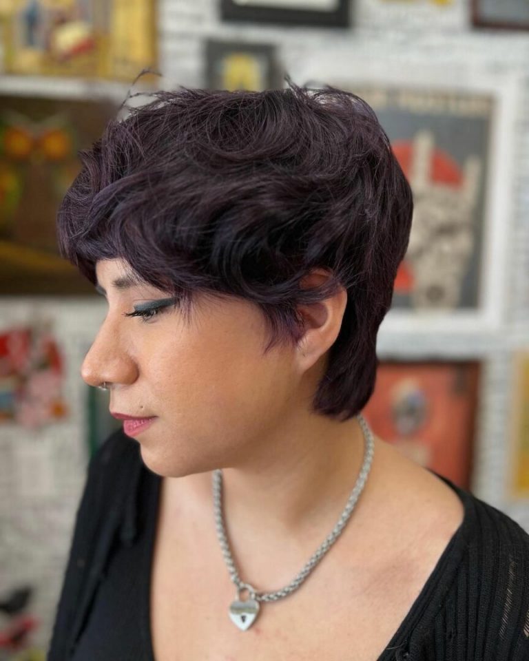 21 wunderschöne lockige Pixie-Haarschnitt-Ideen für jede Art von Locken