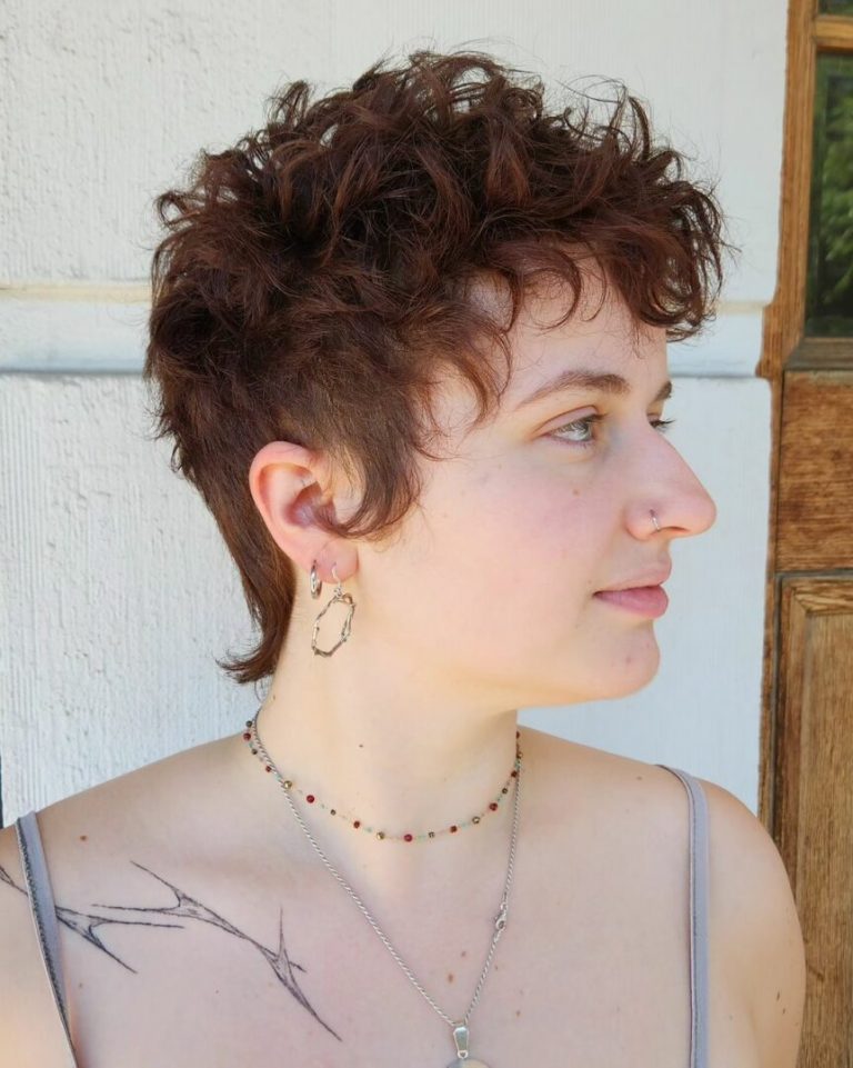 21 wunderschöne lockige Pixie-Haarschnitt-Ideen für jede Art von Locken