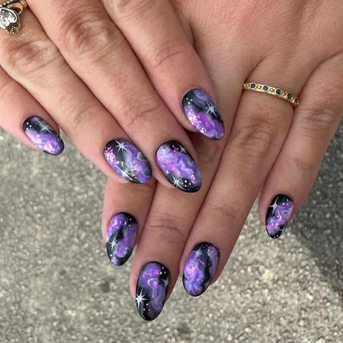 24 Erstaunliche Galaxy-Nägel, mit denen du dich wie im Weltraum fühlen wirst