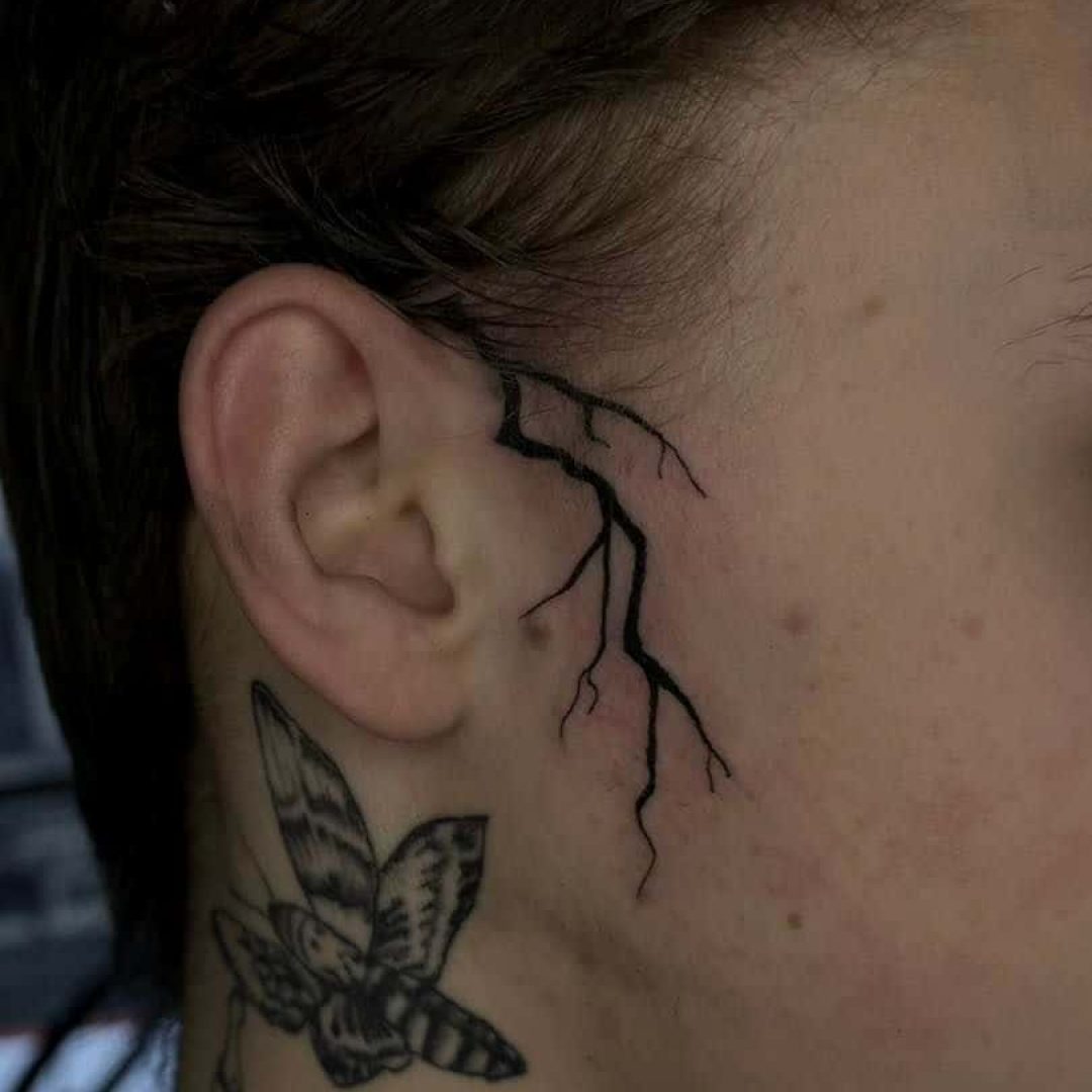 21 Blitz-Tattoo-Ideen für eine auffällige Tinte